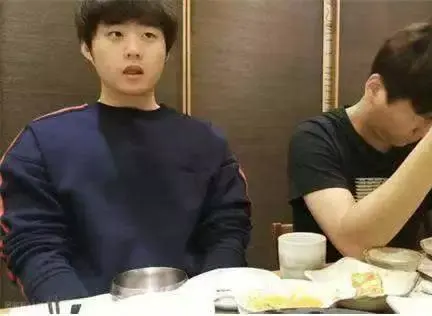 Faker吃了哑火，Ning王吃了拉跨！牛肉面为何是LOL史上“最玄学食物”？ - 知乎