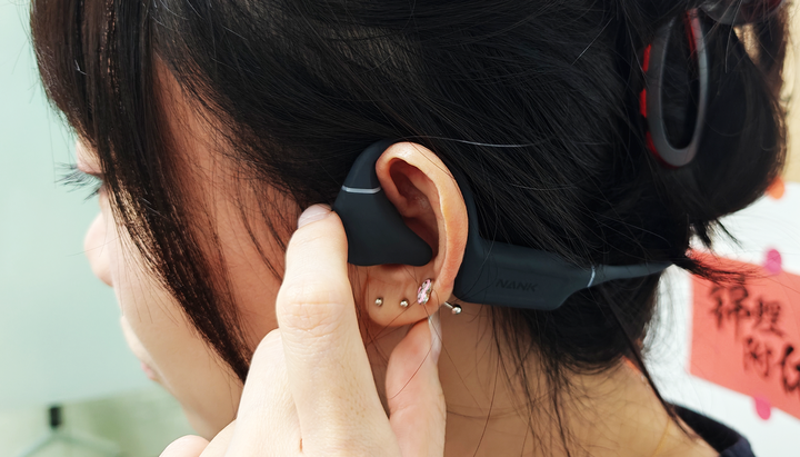 专业IP69防水，拥有两种佩戴形态：南卡Runner Pro 5骨传导耳机分享 - 知乎