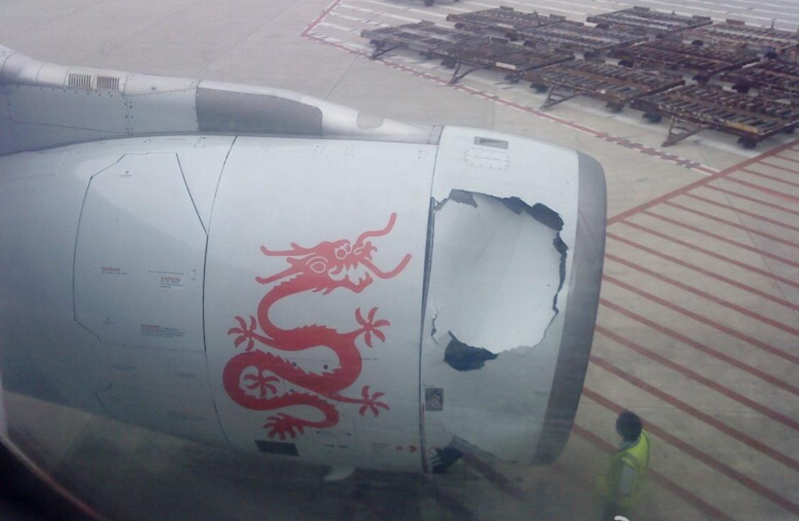 如何看待美国西南航空 SWA1380 航班因引擎发生爆炸迫降费城，致乘客一死七伤？ - 知乎