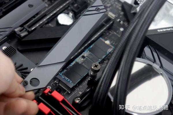 PCIE3.0和PCIE4.0应该如何选择？