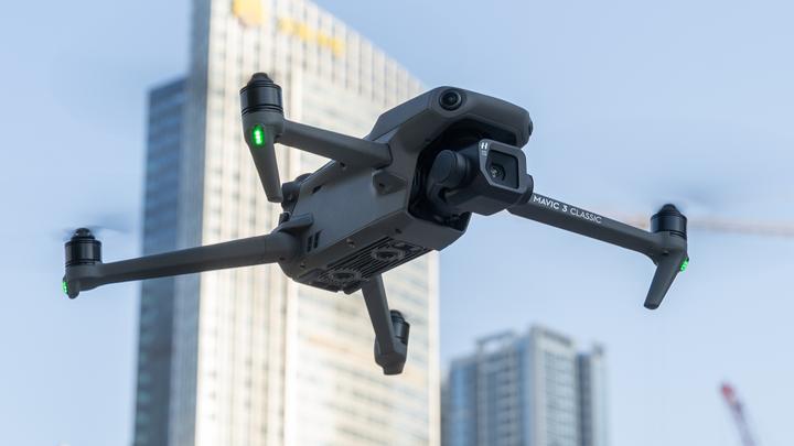 Mavic历代玩家上手Mavic 3 Classic体验如何，这四年有没有白等？ - 知乎