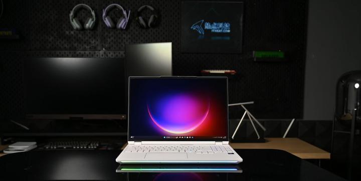 机械革命耀世16Ultra评测：长江存储PC411固态硬盘加持下的性能魔兽 - 知乎