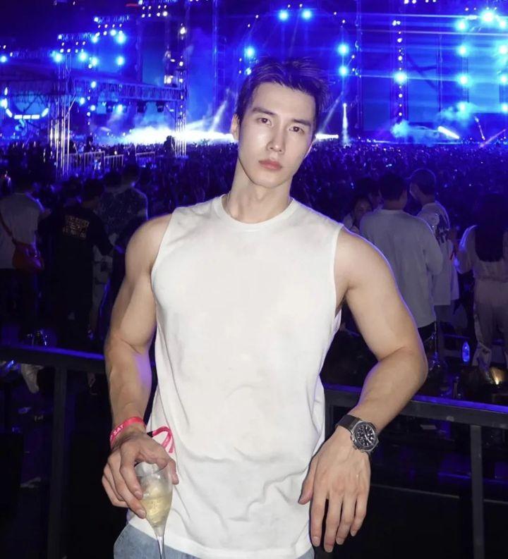 187cm超帅肌肉男，浴衣照片好诱惑！ - 知乎