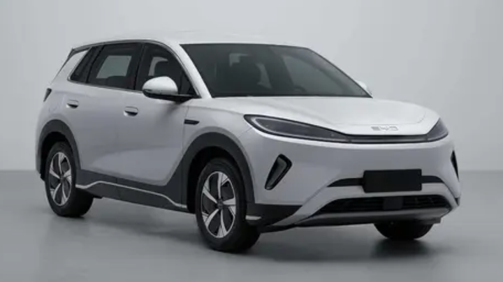 定位紧凑SUV 续航达500KM 全新外观 比亚迪海狮05 EV实车曝光 - 知乎