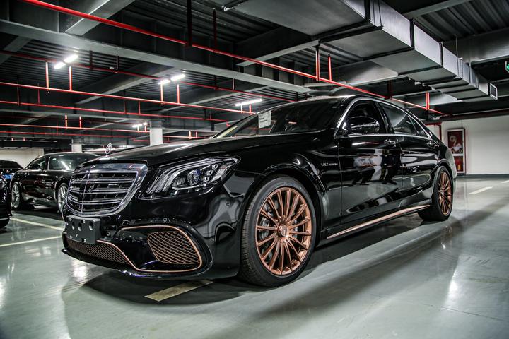 全球限量130台，奔驰V12发动机的绝唱，实拍AMG S65L典藏版 - 知乎