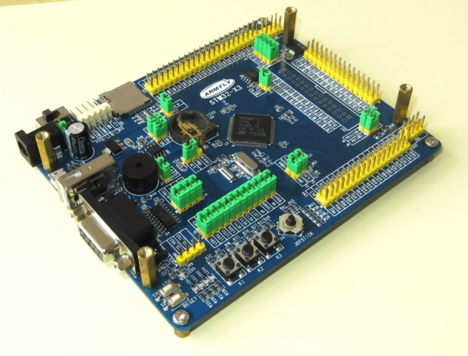 与STM32高级外设接口：探索ADC、UART、SPI和I2C - 知乎