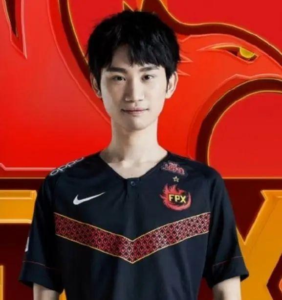 Faker这下舒服了！特例不受兵役影响，Doinb和Rookie没戏 - 知乎