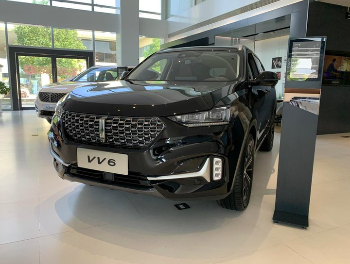 2021款WEY VV6到店实拍！最高车速200km/h，配2.0T+后排隐私玻璃 - 知乎