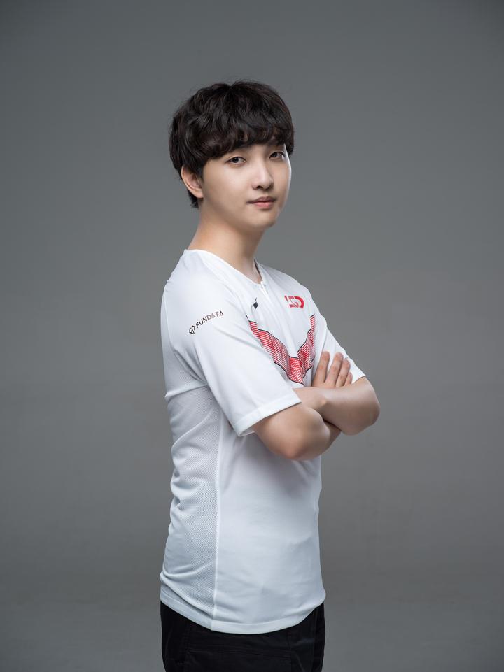 【LPL选手故事】LGD.xiye——如一 - 知乎