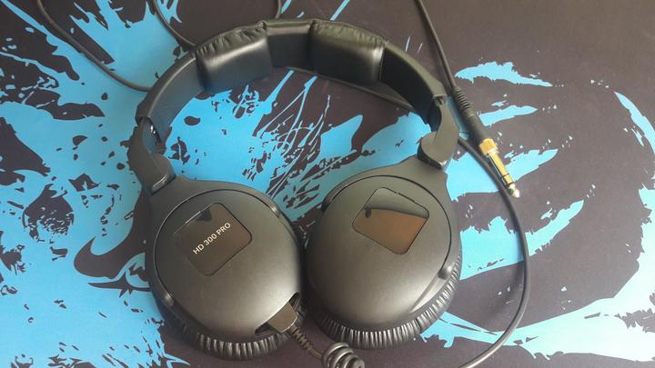 适用于监听/返听的多用途封闭式包耳型耳机 Sennheiser HD 300 PRO - 知乎