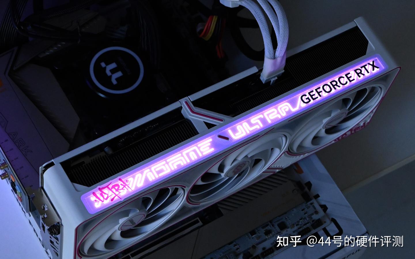 iGame RTX 5080评测：白色系高颜值显卡，强大性能畅享4K游戏 - 知乎