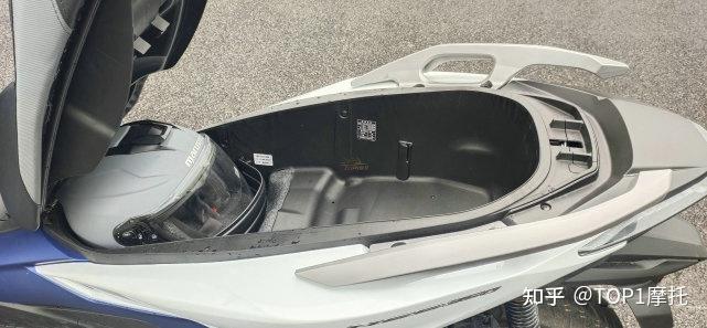 卖爆是必然 同级最香大踏板 本田NSS350试驾体验 - 知乎