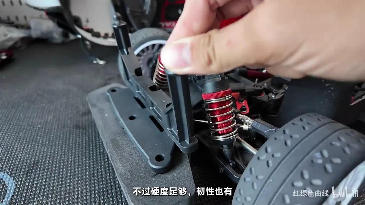 不到2000元的1/7拉力车？美嘉欣7303开箱 - 知乎