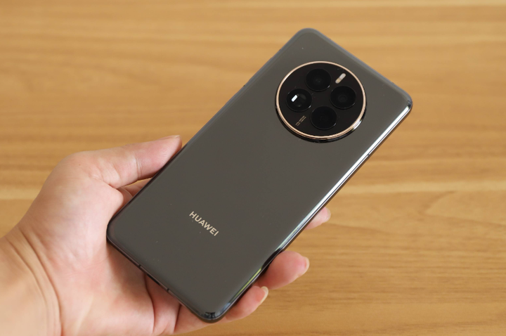 P60上市不久，华为mate50突然全系大降价，最高直降800元 - 知乎