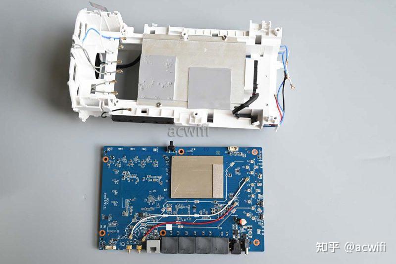 通则ZLT X300 MAX 5G CPE拆机，三频BE19000支持6G和N79 - 知乎