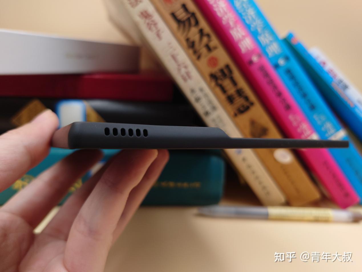 掌阅Ocean 4C彩⾊墨⽔屏电子书阅读器｜七天无理由使用｜开箱评测：支持微信读书与蓝牙翻页器，4096色看漫画从未如此轻松！