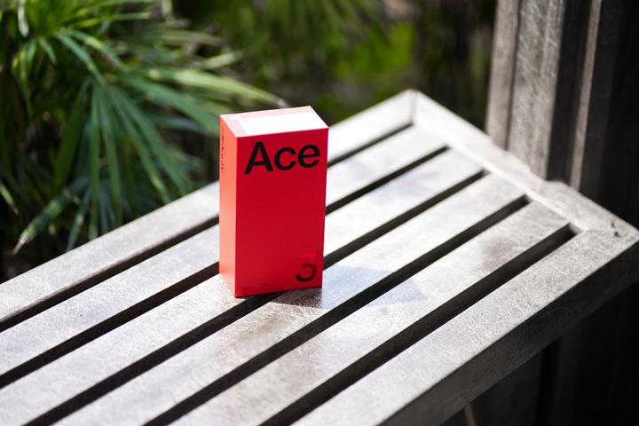 彻底搭上AI的车了，一加 Ace 3V开箱体验 - 知乎