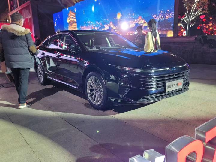 12.99万起售 2.0T+2800mm轴距 第四代奔腾B70哪款最值得买？ - 知乎