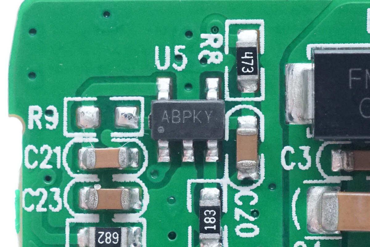 拆解报告：BYD比亚迪-汉 双USB-A口车载充电连接器 - 知乎