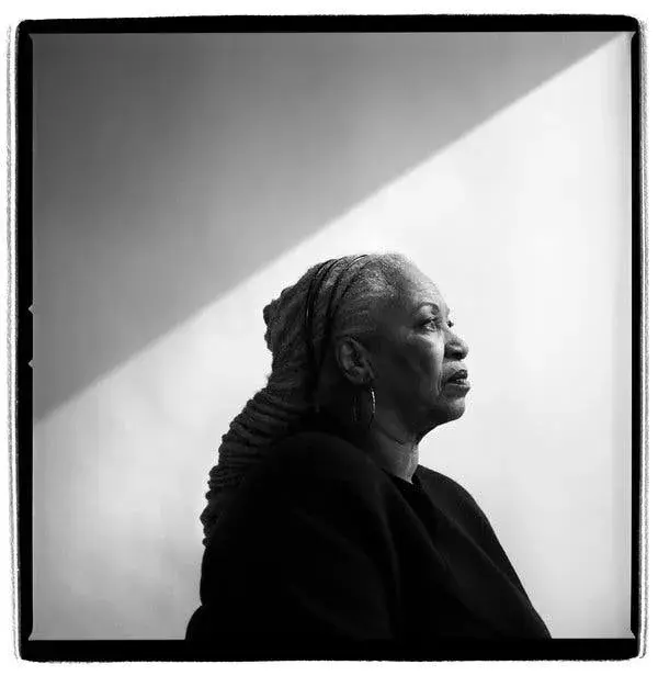 人物 | Toni Morrison：女性之间的暴力欺压令我不寒而栗 - 知乎