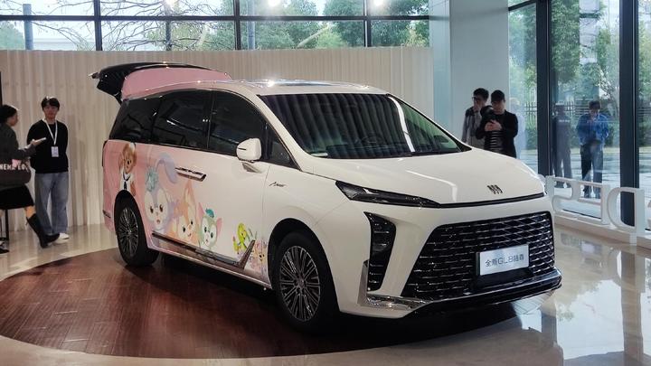 别克GL8陆尊正式上市，售价26.99万元起 - 知乎