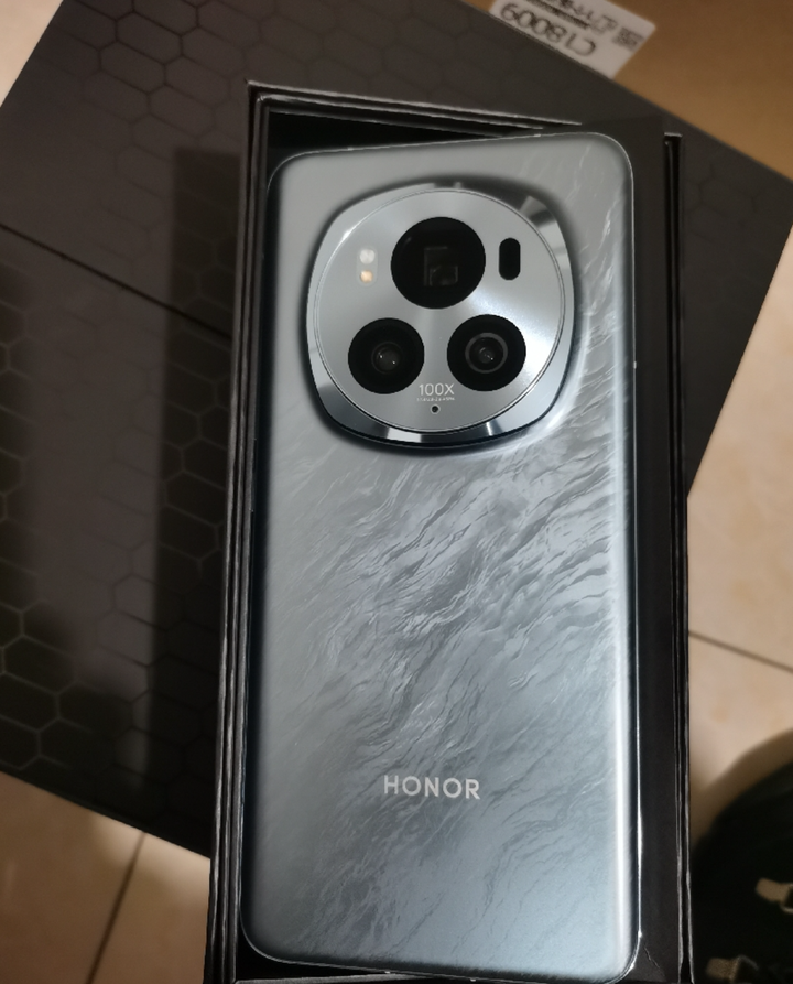 荣耀300和magic6选择哪个好？有什么区别，对比测评 - 知乎