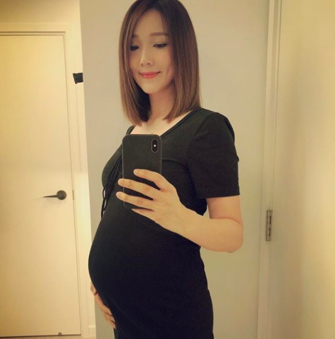 李亚男晒8个月孕肚，王祖蓝看过4D照片后，吐槽女儿鼻子大嘴唇厚 - 知乎