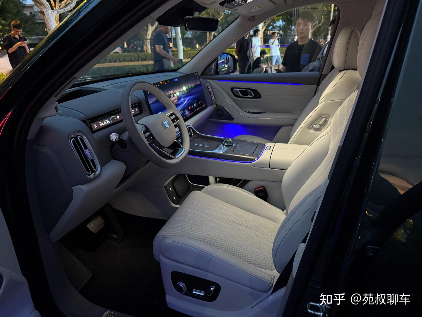 预售价19.38万元起，吉利银河M9正式开启预售 - 知乎