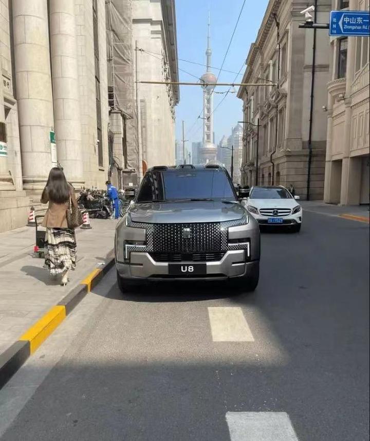 比亚迪仰望U8 霸气出场 - 知乎