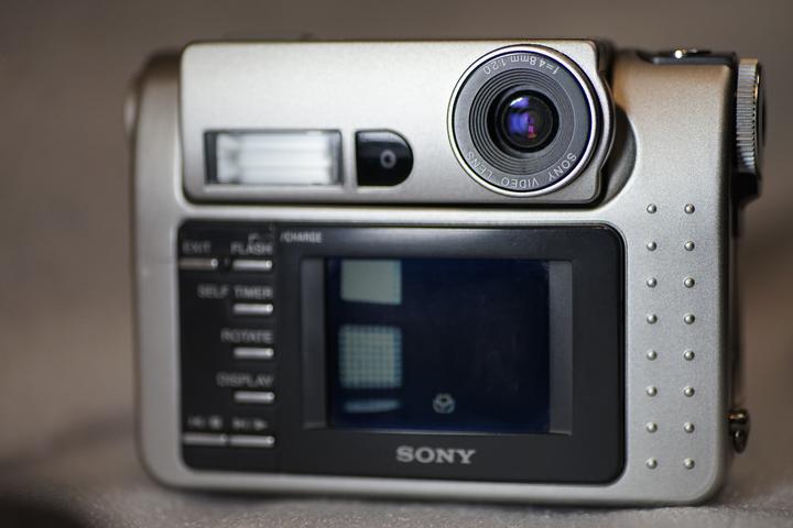 SONY 索尼 Cyber-shot 初号机 DSC-F1：超越时代的数码梦想 全然不同的摄影乐趣 - 知乎