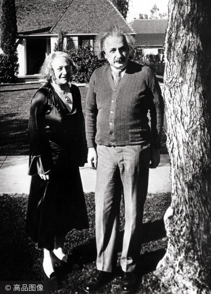 爱因斯坦经典老照片，最后一张无奈下被拍出却广为流传 - 知乎