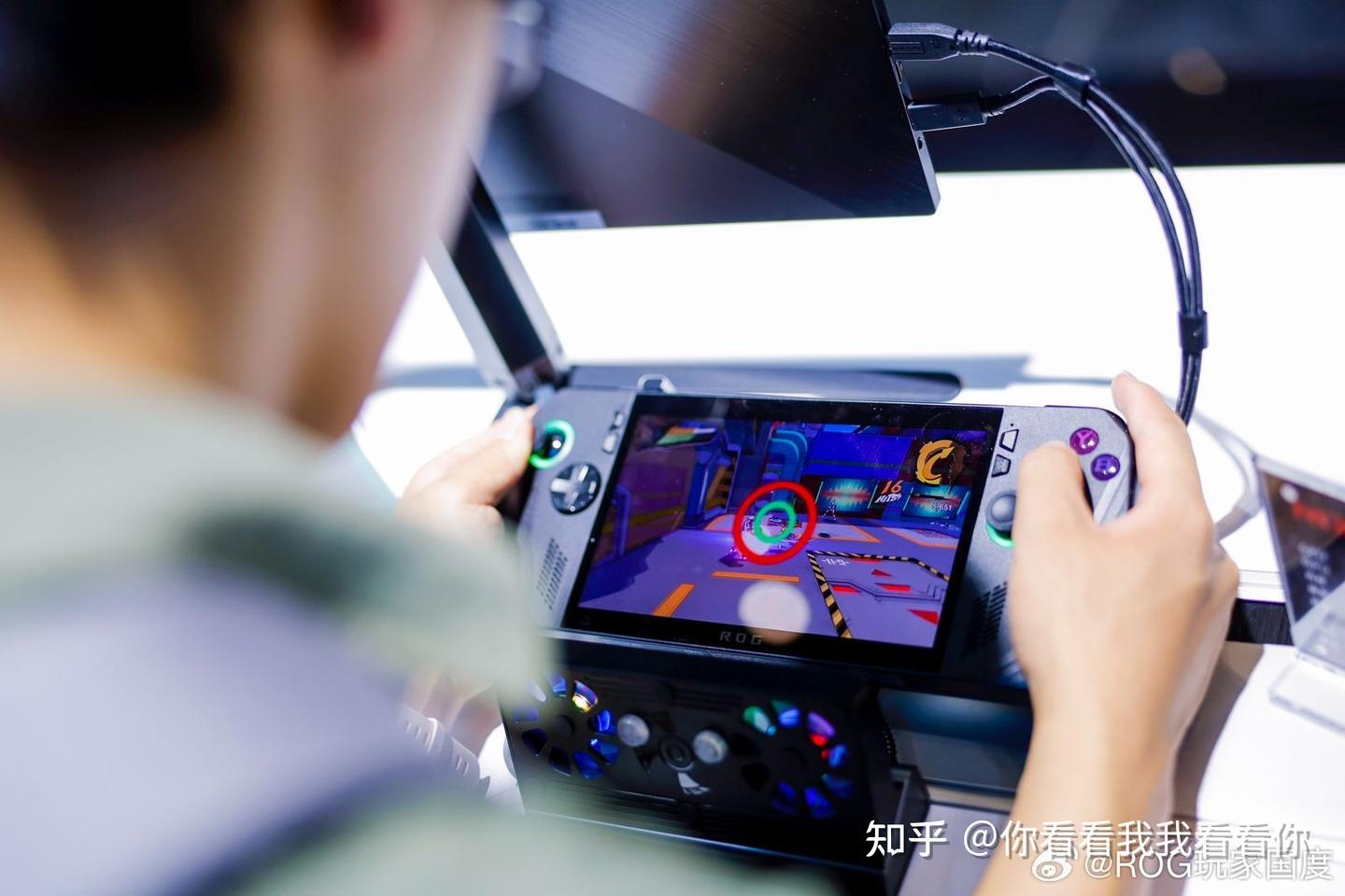 ROG参展BW 2024人气爆棚！现场先玩上ROG掌机X，信息量满满 - 知乎
