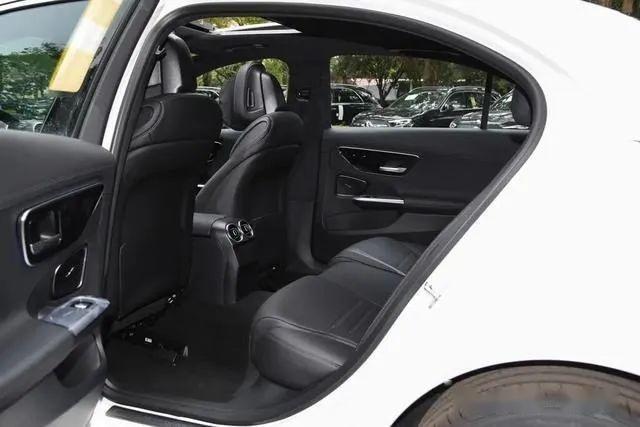 奔驰C级降价了，入门跌至22万多，配1.5T+9AT动力，值得选吗？ - 知乎