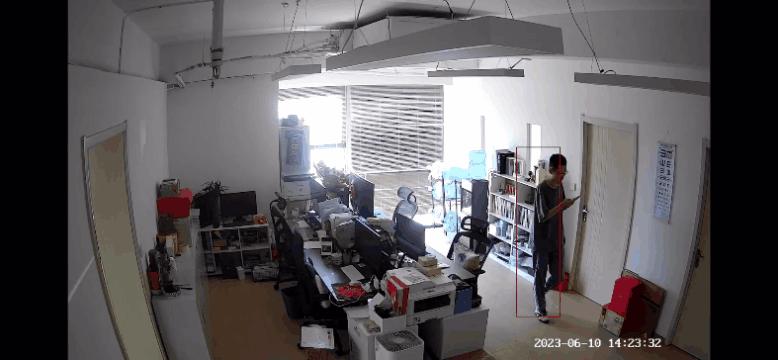 有灯座就能装 看家护院很省心！萤石C8b-4G版智能家居摄像机评测 - 知乎