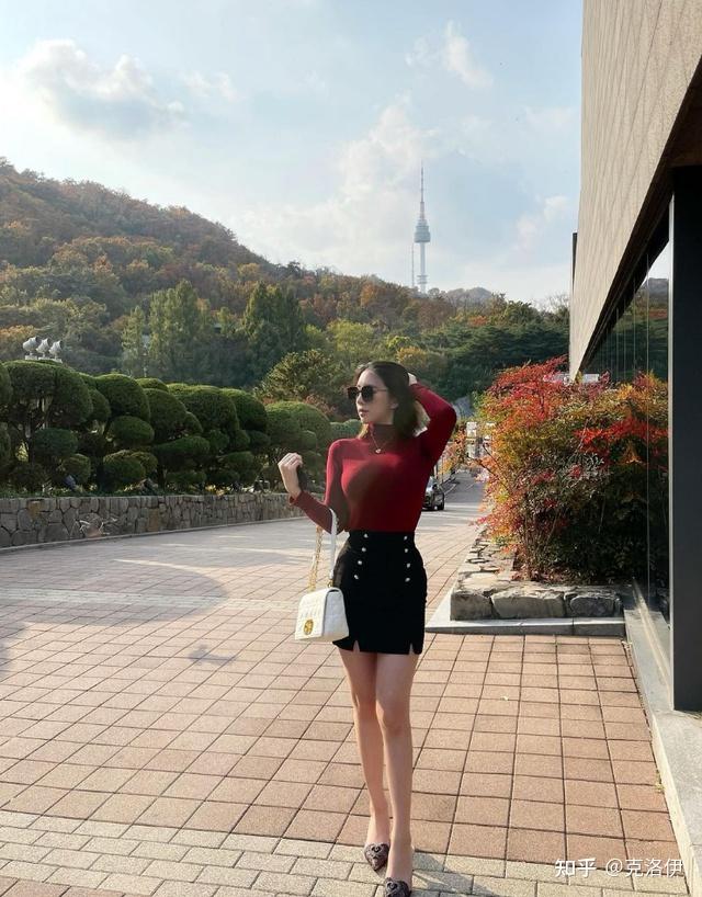 今日份看美女（1/1）：有这样的女友，你晚上几点回家？ - 知乎