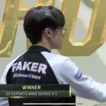 LPL和LCK职业选手年龄曝光：Faker、Uzi已成老年选手 - 知乎