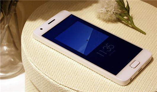 用最少的钱体验到最高配的手机——ZUK Z2 体验 - 知乎