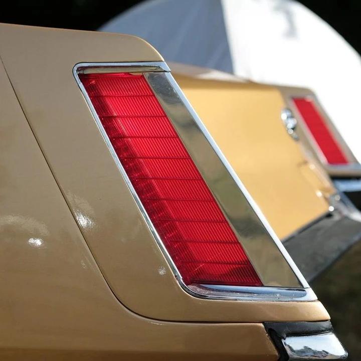 从41万跌至30万！沦为豪车“价格屠夫”，比奥迪Q7漂亮，2.0T四驱+9AT，却无人欣赏 - 知乎