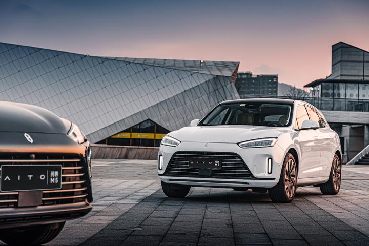 售价25.98万元，AITO问界M5后驱标准版正式上市 - 知乎