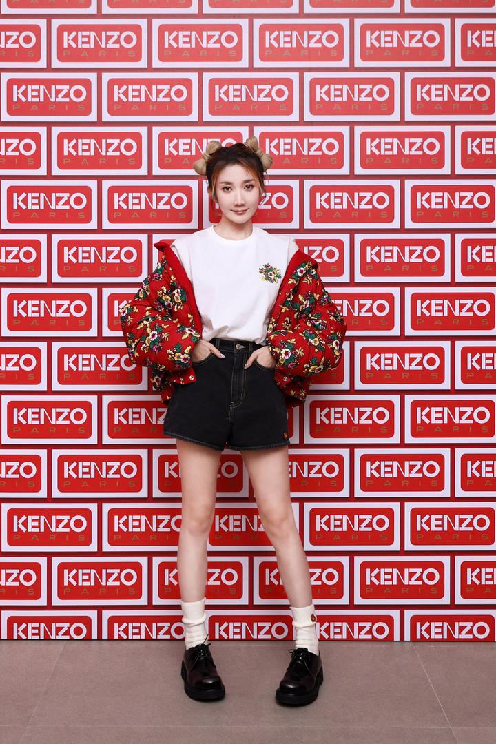 NINEONE#赵馨玥现身KENZO限时花店与「花样制燥」派对之夜，美丽星动官身份助燃时尚COSMOPOLITIAN「美丽之夜」 - 知乎