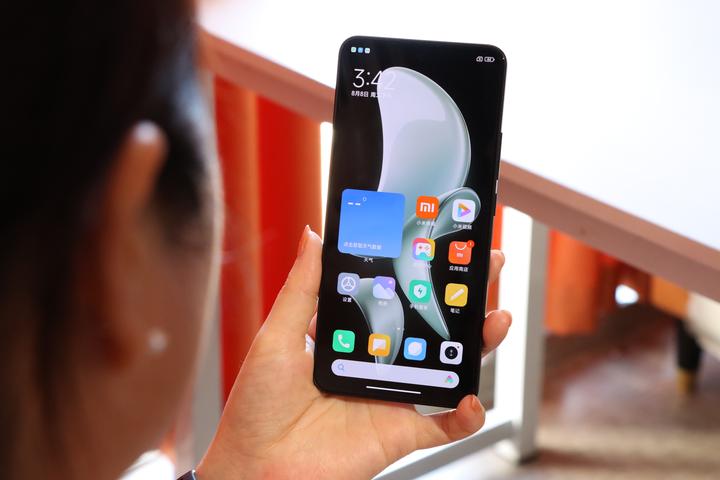 2599元起！Redmi K60 至尊版抢先上手：双芯旗舰，狂暴性能 - 知乎