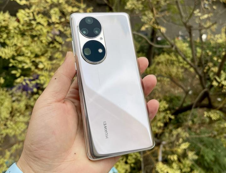 3499元华为P50Pro上手体验，华为旗舰手机，性价比真的高 - 知乎