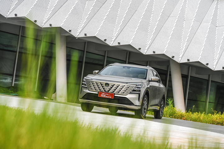 顶配12.99万？长安第四代CS75PLUS这价格能不能打 - 知乎