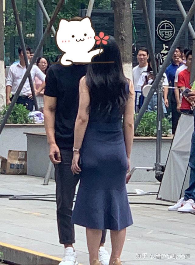 梨形臀和妈妈臀分别是怎么形成的? 知乎