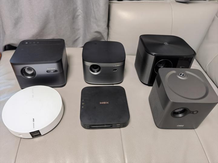 实测！！！大眼橙X11、极米H3S、当贝F3怎么样？三款5000元热门投影仪对比实测（大眼橙X11 VS 极米H3S VS 当贝F3） - 知乎