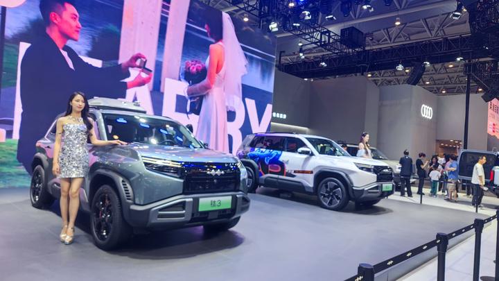 方程豹钛3：用赛博朋克的灵魂，给15w级SUV市场开了一剂“快乐药” - 知乎