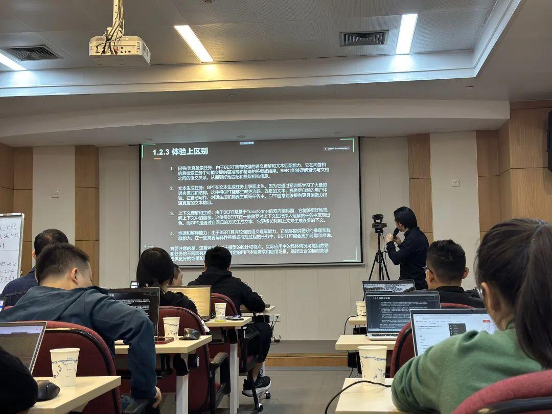 摊牌了，我们也在做AIGC培训 - 知乎