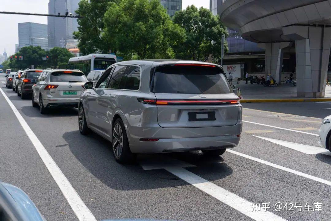 对比理想ONE/L8/L9，三车在配置、空间、性能等方面有何异同？ - 知乎