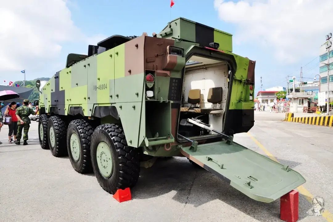 如何评价CM-33/34“云豹”装甲车？ - 知乎