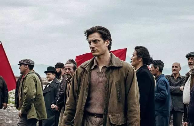 如何评价影片《马丁·伊登》（Martin Eden）？ - 知乎